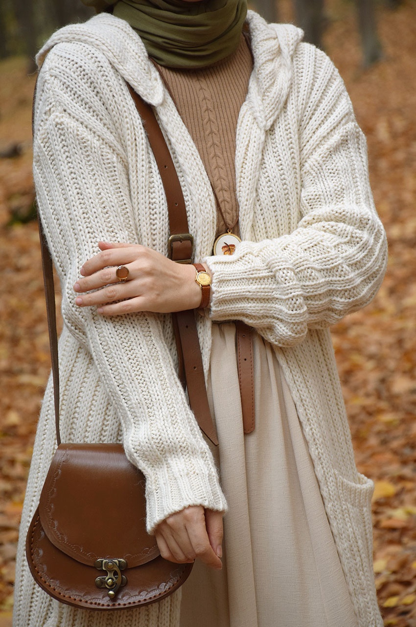 Krem Rengi Kapüşonlu Örme Uzun Hırka - Eminos Butik